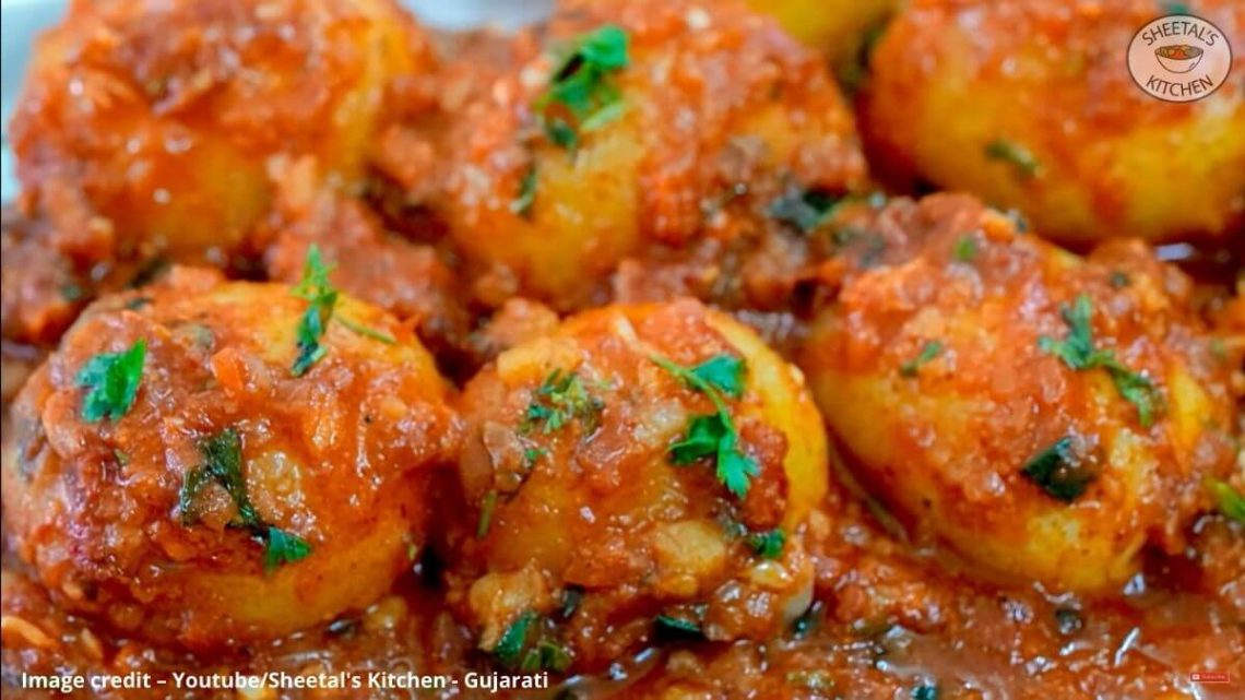 લસણીયા બટાકા બનાવવાની રીત | lasaniya batata recipe kathiyawadi style in ...