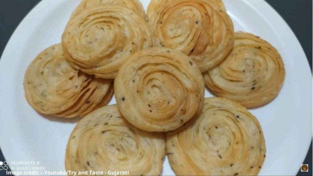 ફરસી પુરી બનાવવાની રીત | Farsi puri banavani rit recipe in gujarati