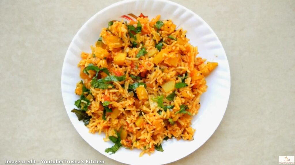 વઘારેલો ભાત બનાવવાની રીત | vagharela bhaat banavani rit recipe in gujarati