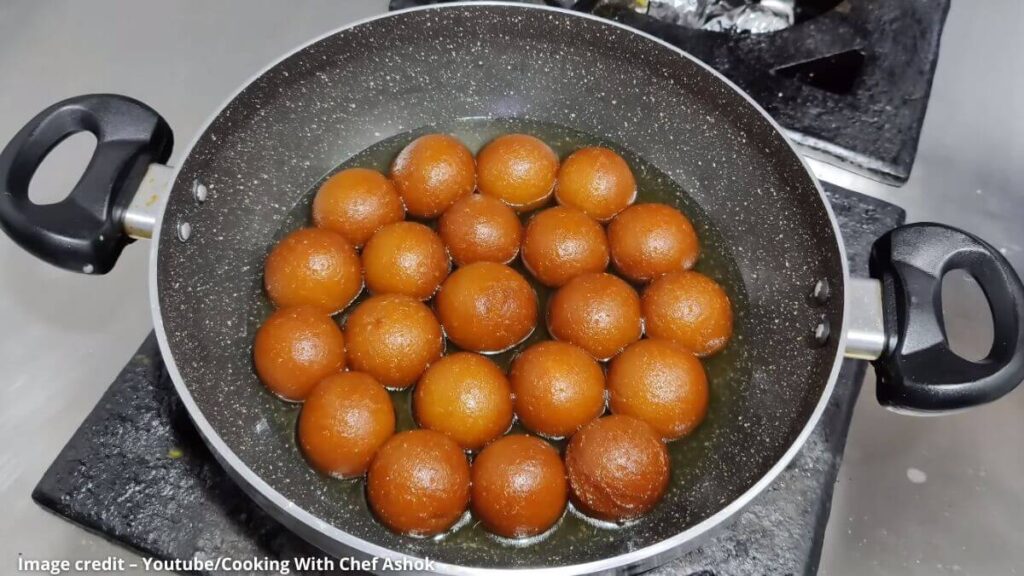 મિલ્ક પાવડર ના ગુલાબ જાંબુ બનાવવાની રીત | milk powder na gulab jambu ...